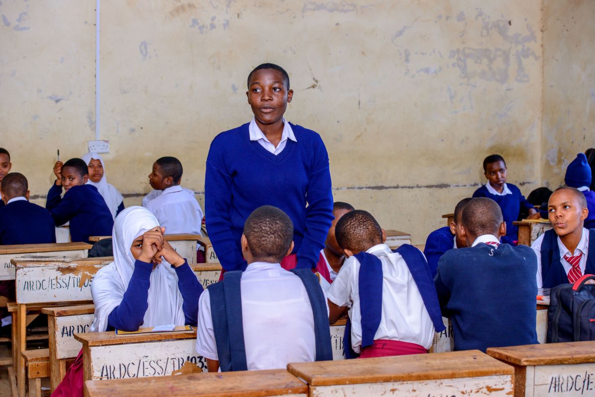 An Inspiring Visit to GLAMI- She’s the First (STF) – GLAMI